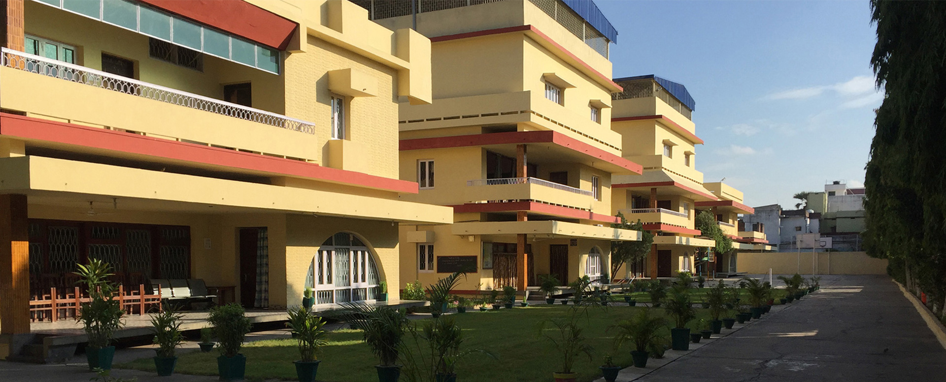 Elegant Public School, Katari Hill Rd, Old Kareem Ganj,, Kareem Ganj, Gaya, Bihar | YAYSKOOL