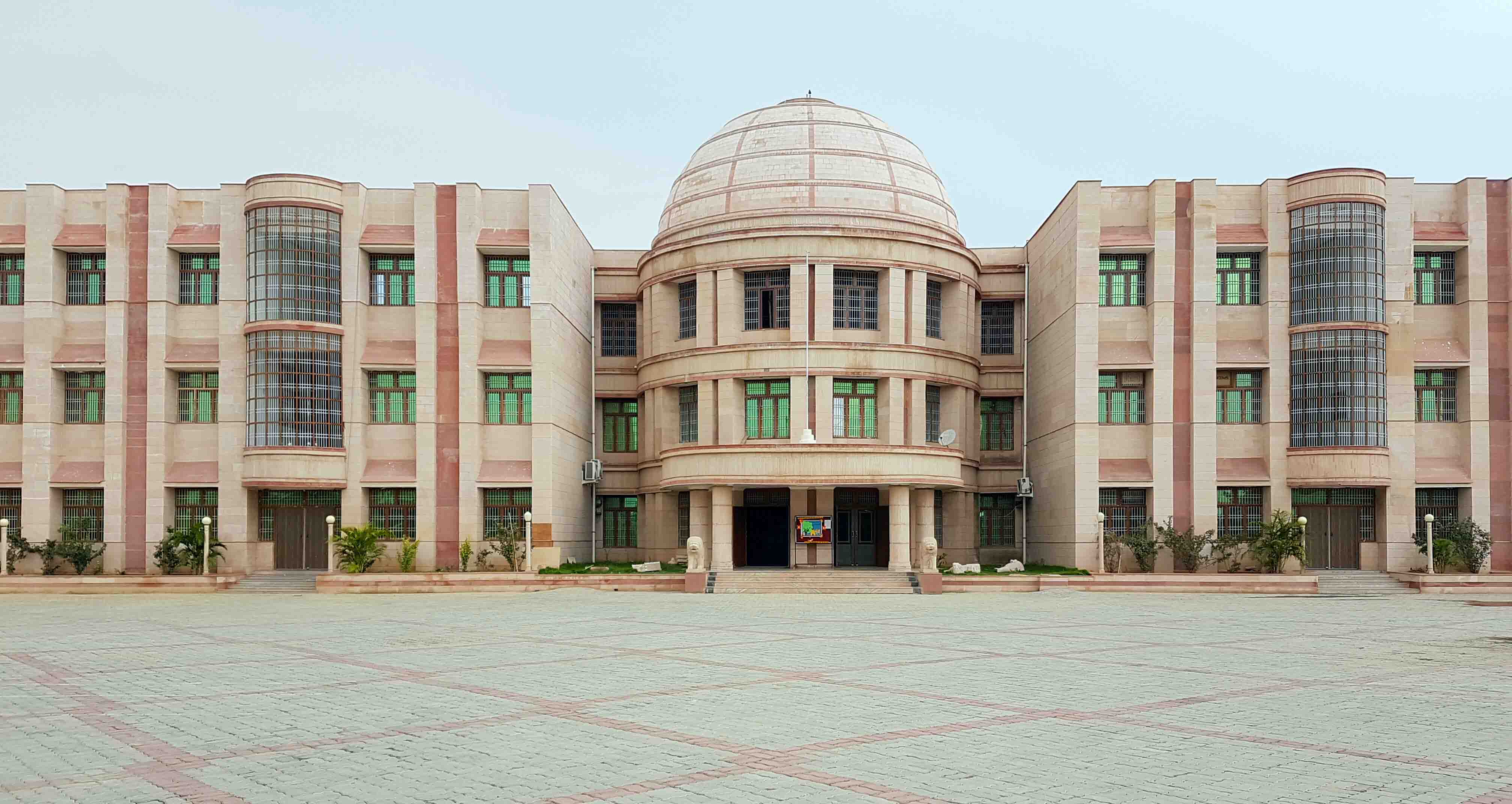 Mount Litera Zee School, NH92, Farrukhabad Road, Etawah, Uttar Pradesh ...