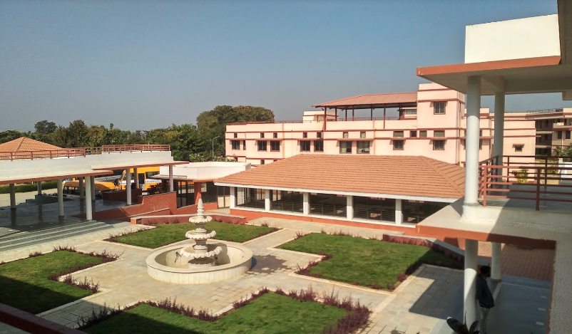 Smt. Neetaben Kumarbhai Javeri English Medium School, Gadh, Gadh ...